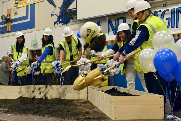 Federal Way High School celebrates groundbreaking ceremony | Slideshow ...