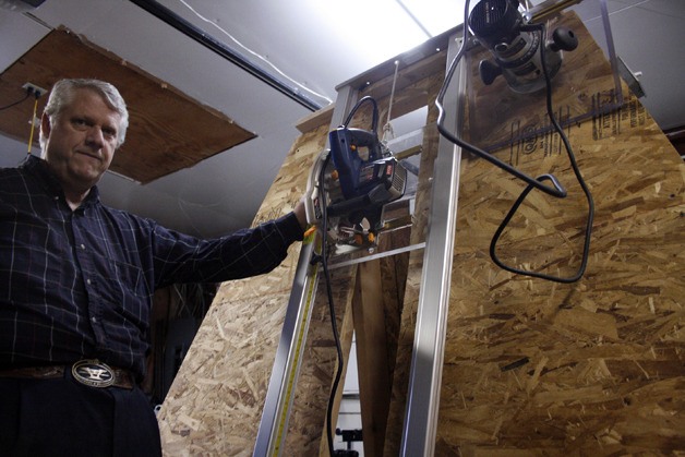 Federal Way man puts new spin on panel saw | Federal Way Mirror