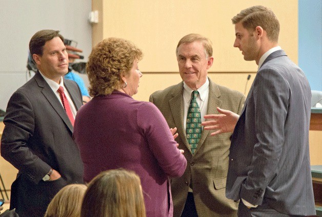 Executive announces plan to keep Federal Way health clinic open 2 years ...