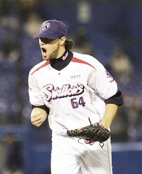 Barnette pitches for Yakult Toyko Swallows | Japan earthquake delays TJ ...