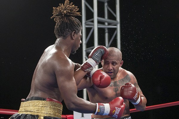 BOXING: Federal Way's Vincent Thompson loses first professional fight ...