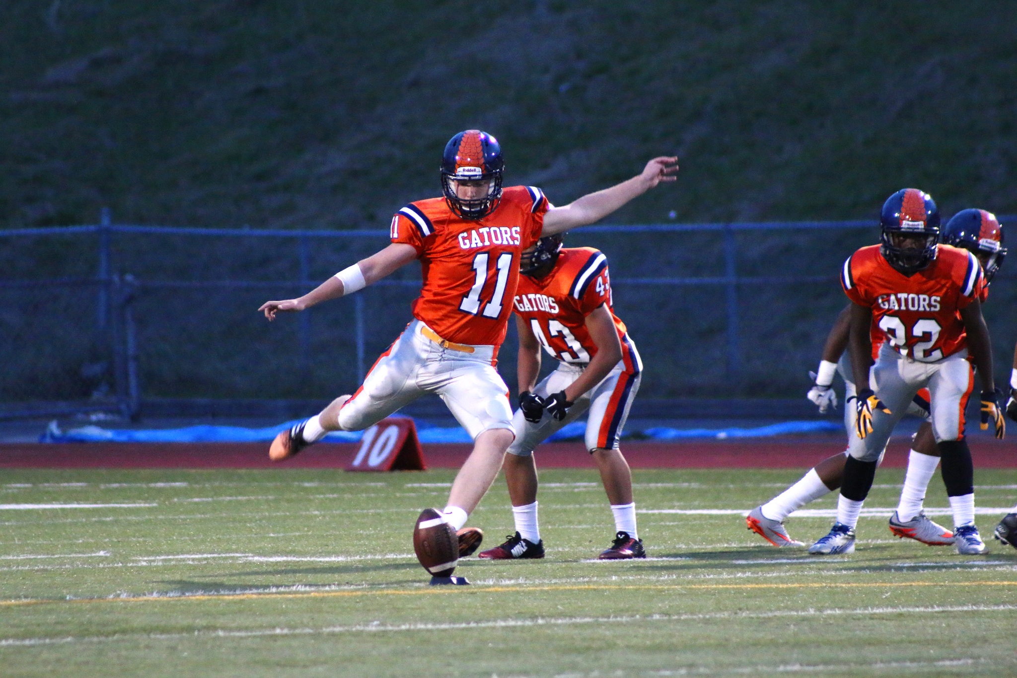 Decatur football player commits | Federal Way Mirror