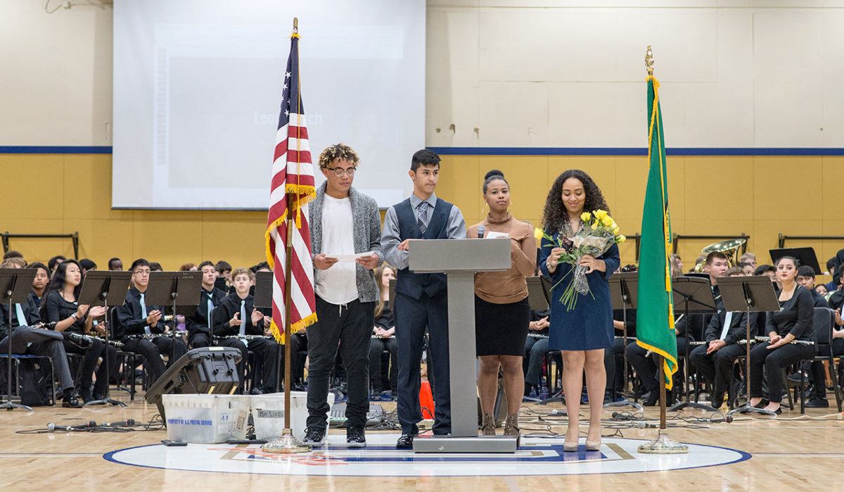 Federal Way students honor veterans at Decatur High School | Federal ...