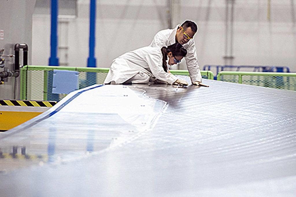 UPDATE: 777X: Composite Wing Center Builds up and fills out | Federal ...