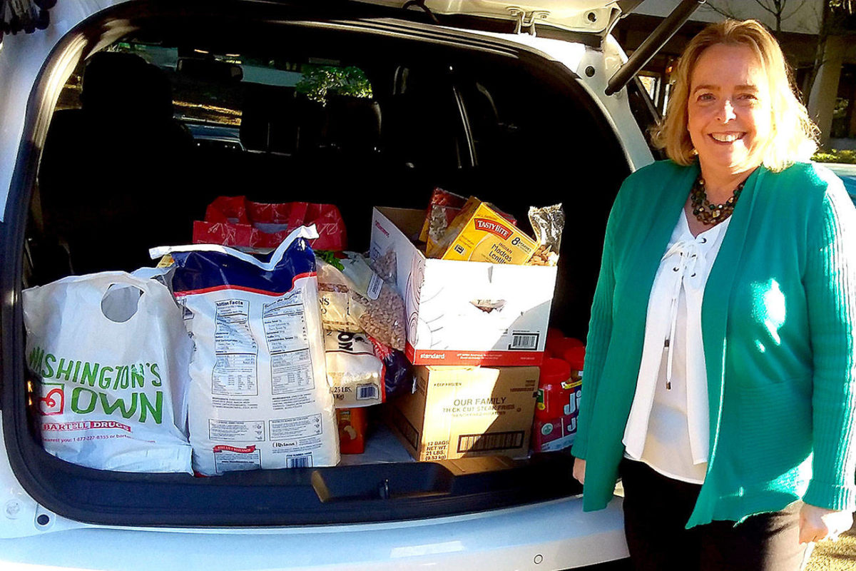 Federal Way Senior Center drive a success | Federal Way Mirror