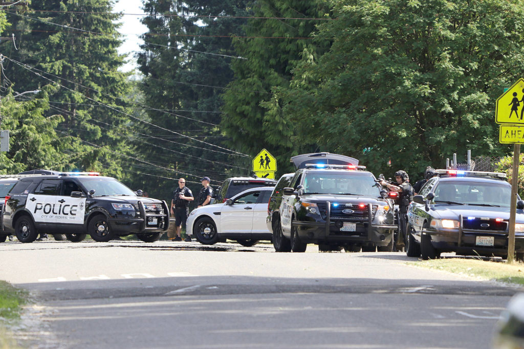 Kent Police: barricaded Federal Way man shoots, kills himself ...