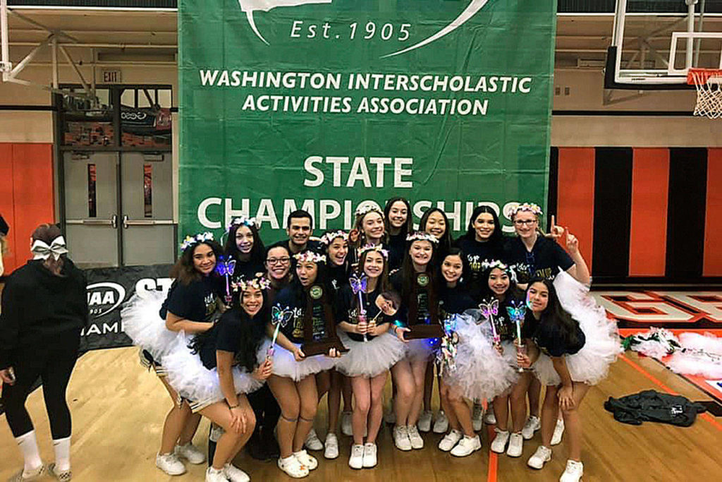 Decatur cheer wins state titles | Federal Way Mirror
