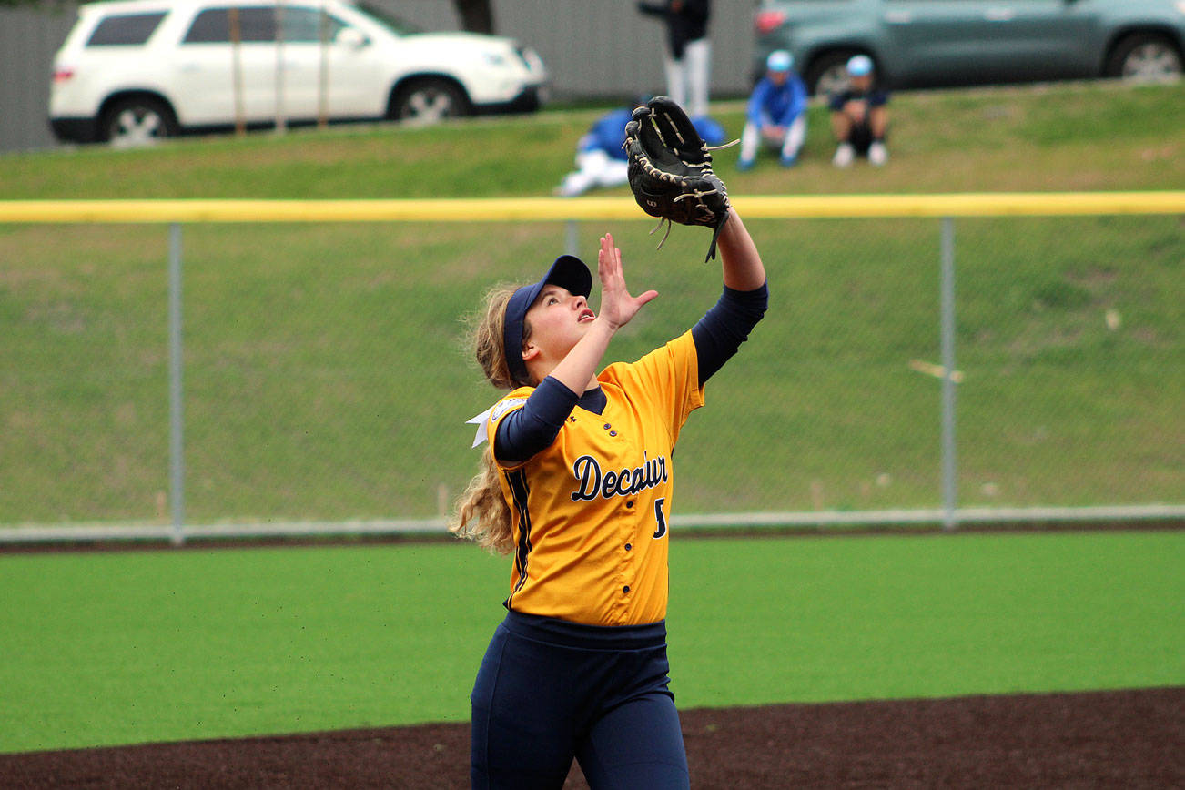 Decatur softball celebrates first 10-win season in 50 years | Federal ...