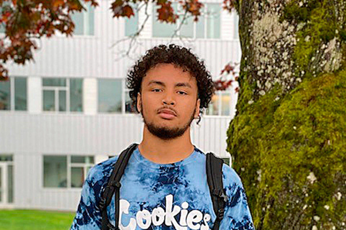 Federal Way Mirror Male Athlete of the Week for Oct. 1: Tevita Takai ...