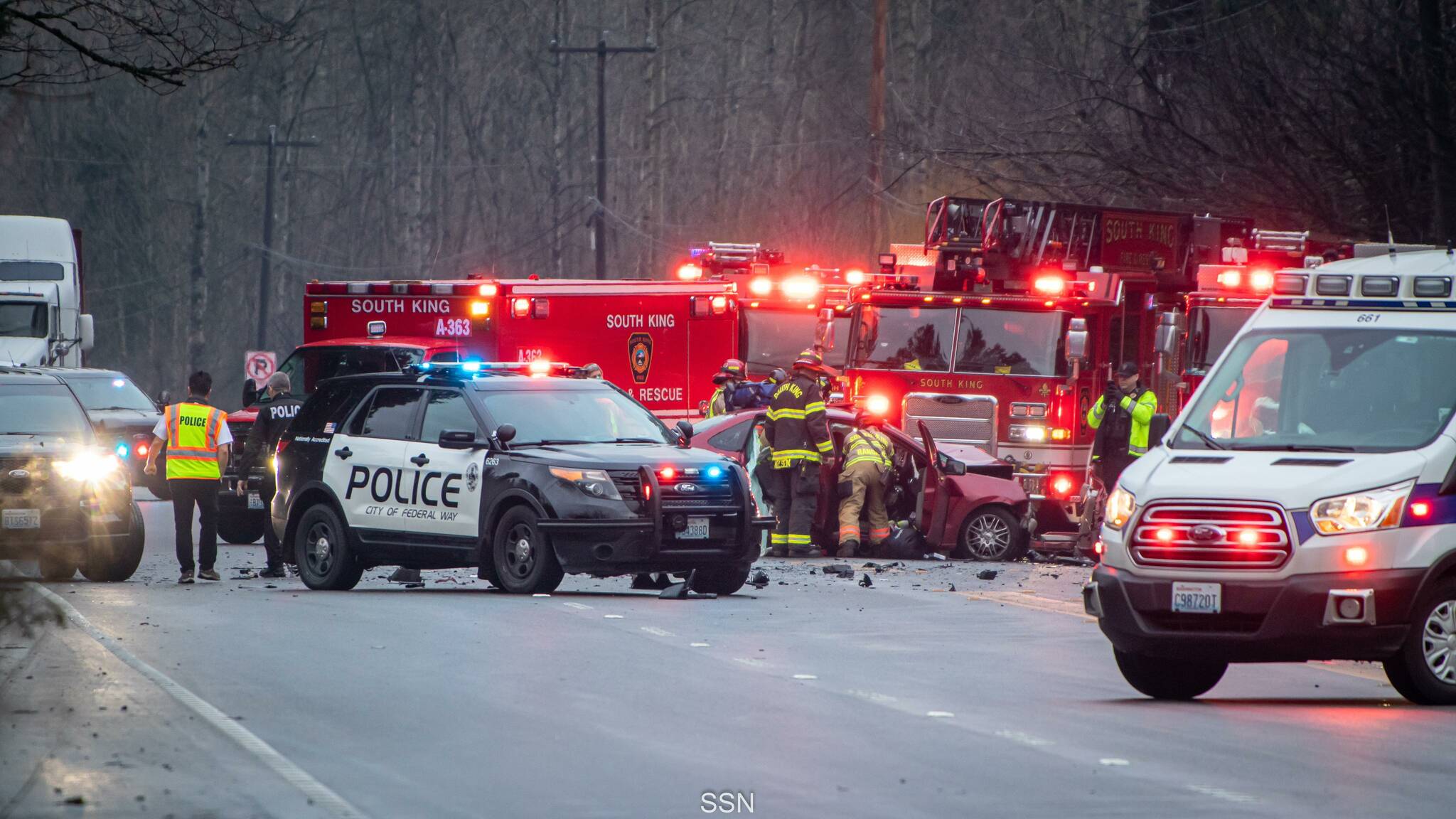 1 person injured in semi truck collision in Federal Way | Federal Way ...