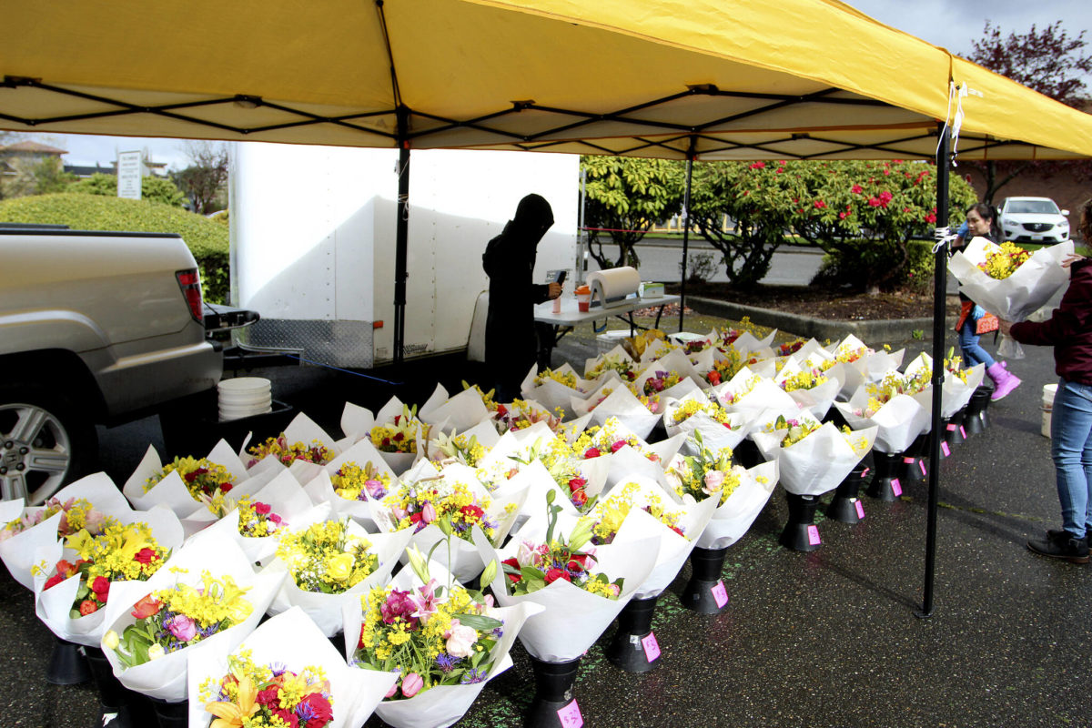 Opening day at the Federal Way Farmers Market | Federal Way Mirror