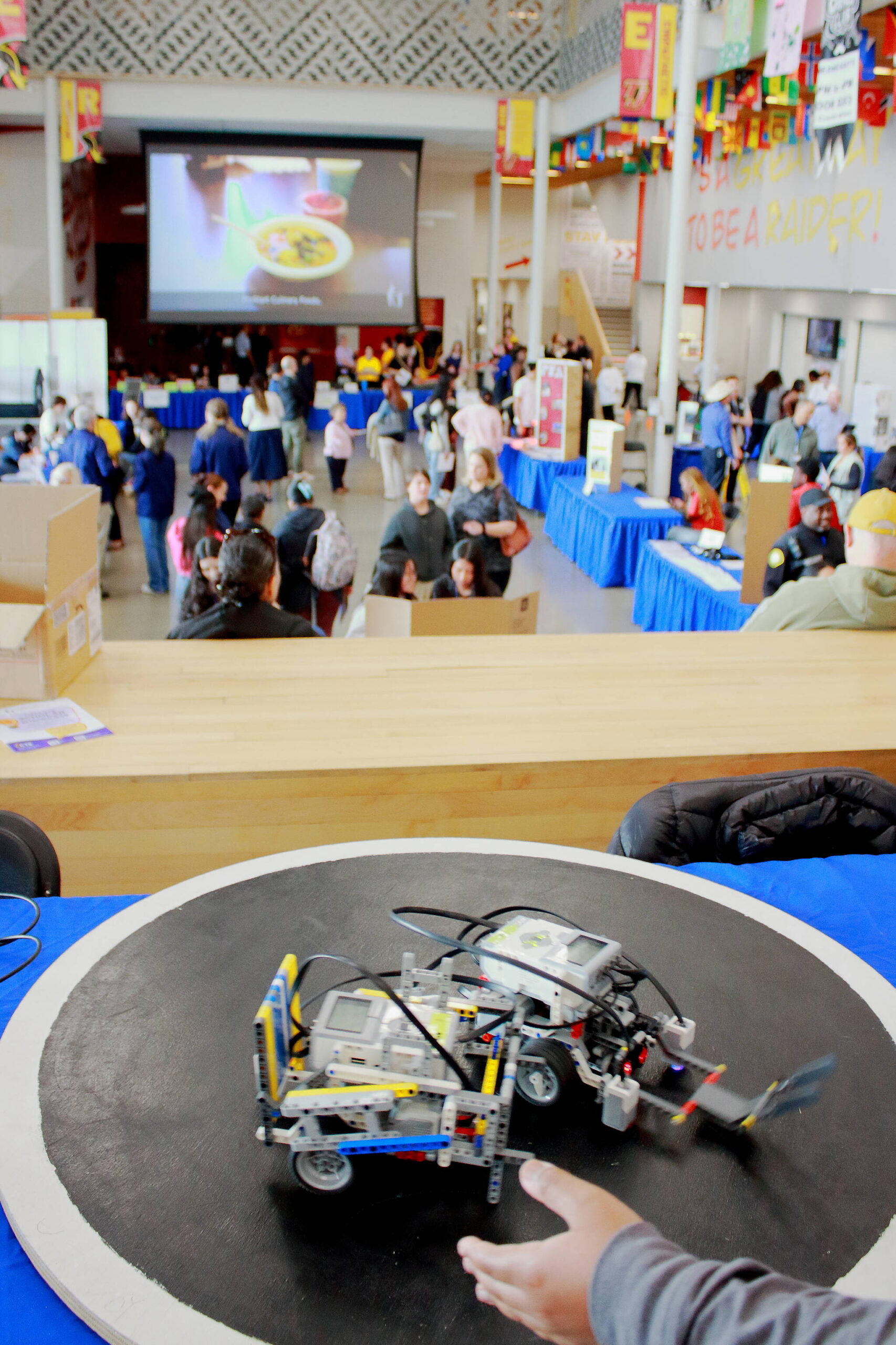 CTE Showcase teaches students skills that pay the bills | Federal Way ...