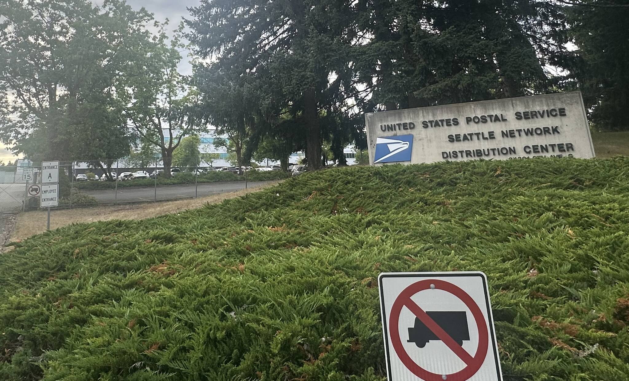 Federal Way USPS mailing center fined $33K for waste violations ...