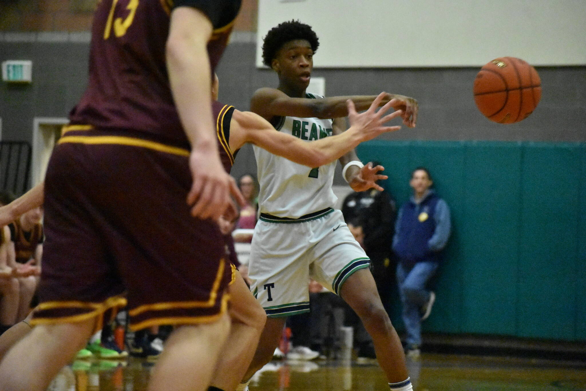 Todd Beamer bests White River on back of Walker’s double double ...