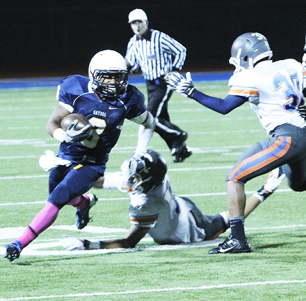 FOOTBALL: Fourth-ranked Eagles stage comeback in second half, beat ...