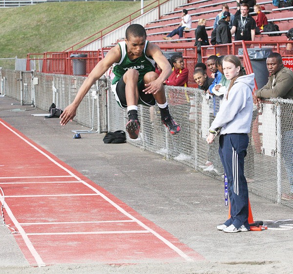 PREP WRAP UP: Jefferson vaults past Beamer on the track; Eagles, Titans ...