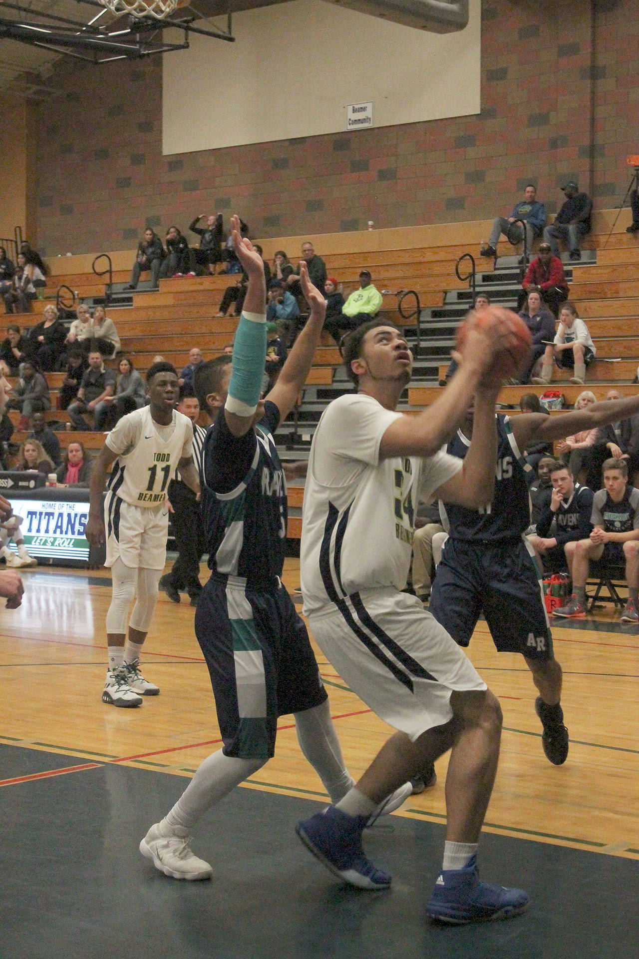 Todd Beamer boys edge out Auburn Riverside in barn-burner | Federal Way ...