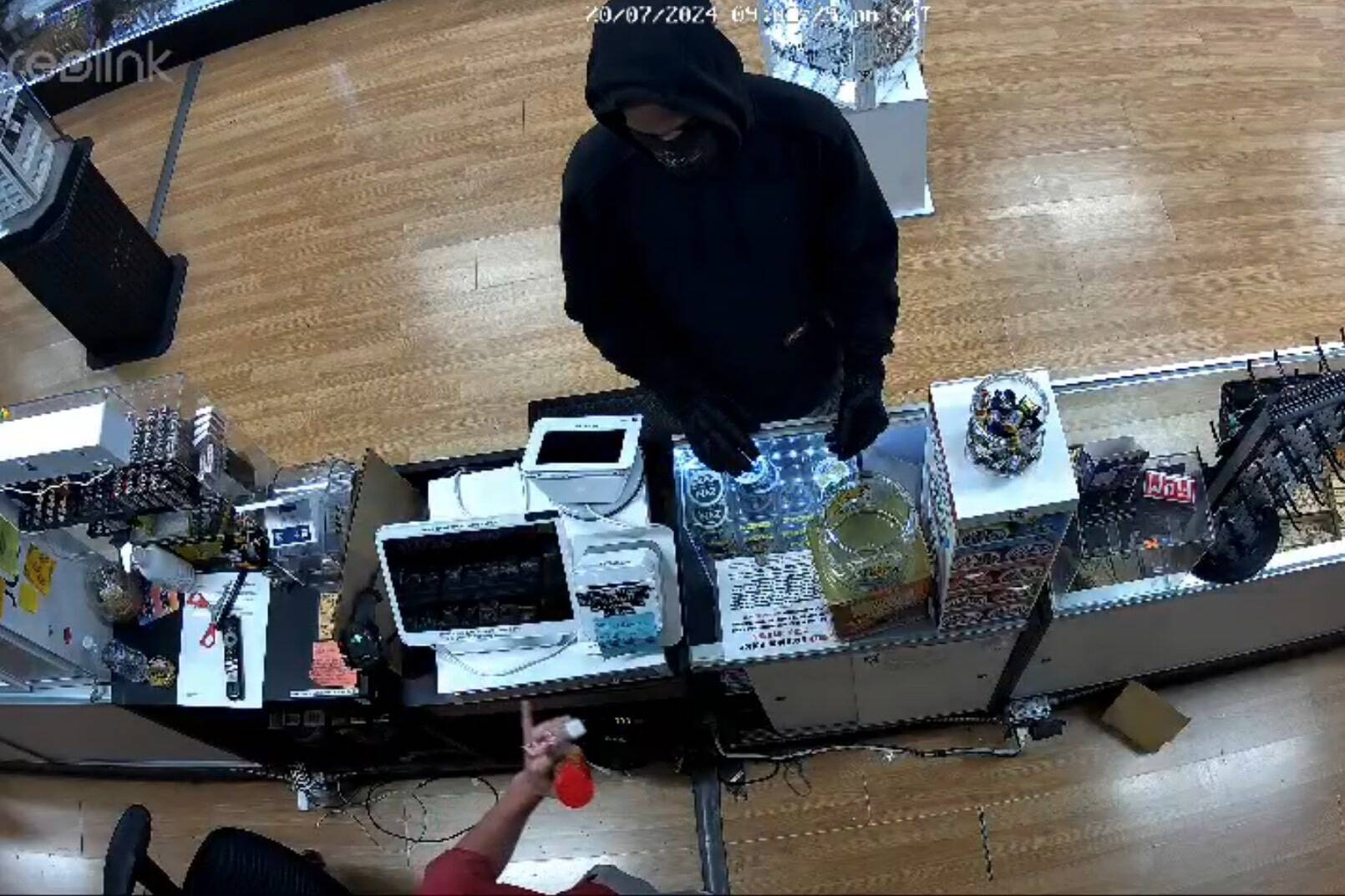 Federal Way smoke shop robbed at gunpoint | Federal Way Mirror
