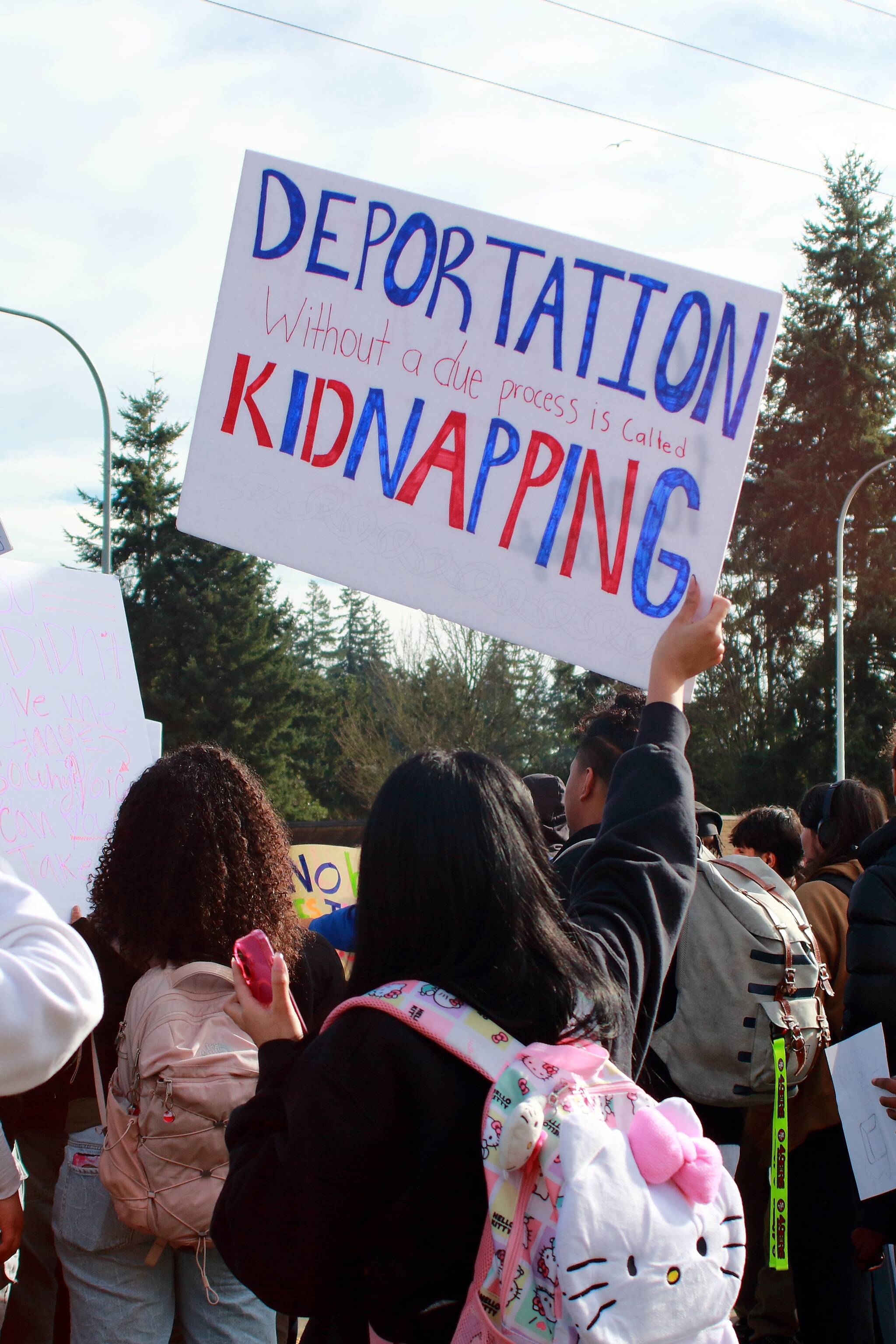 Federal Way students protest ICE in walkouts | Federal Way Mirror